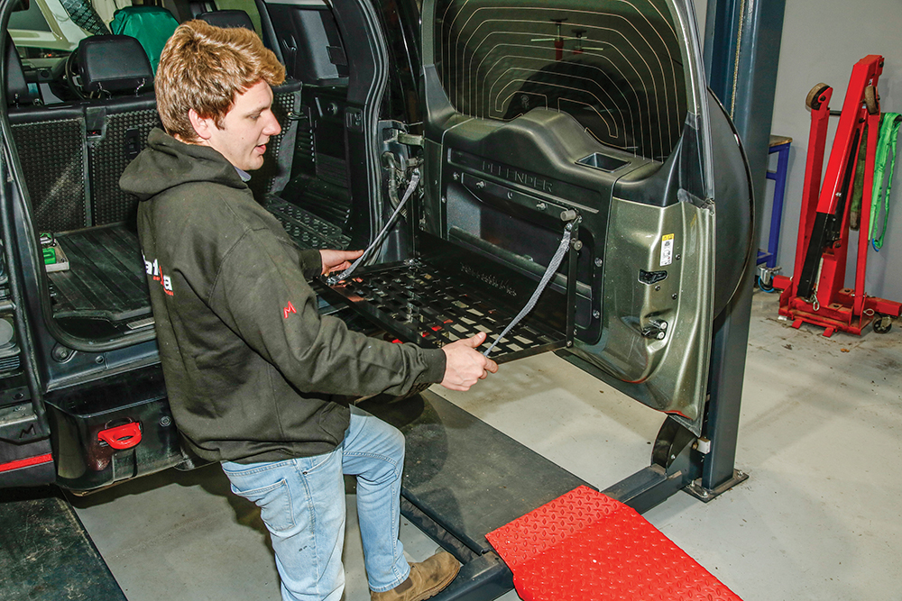 Fit a fold down table - Land Rover Monthly