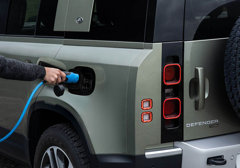 Land Rover Defender gains plug-in hybrid power, six-cylinder diesel and ...