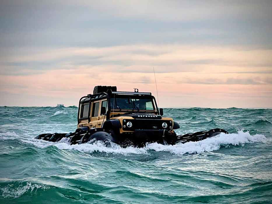 Amphibious Land Rovers set for epic adventure - Land Rover Monthly