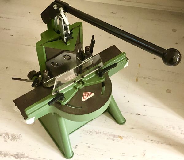 How to frame an oil painting