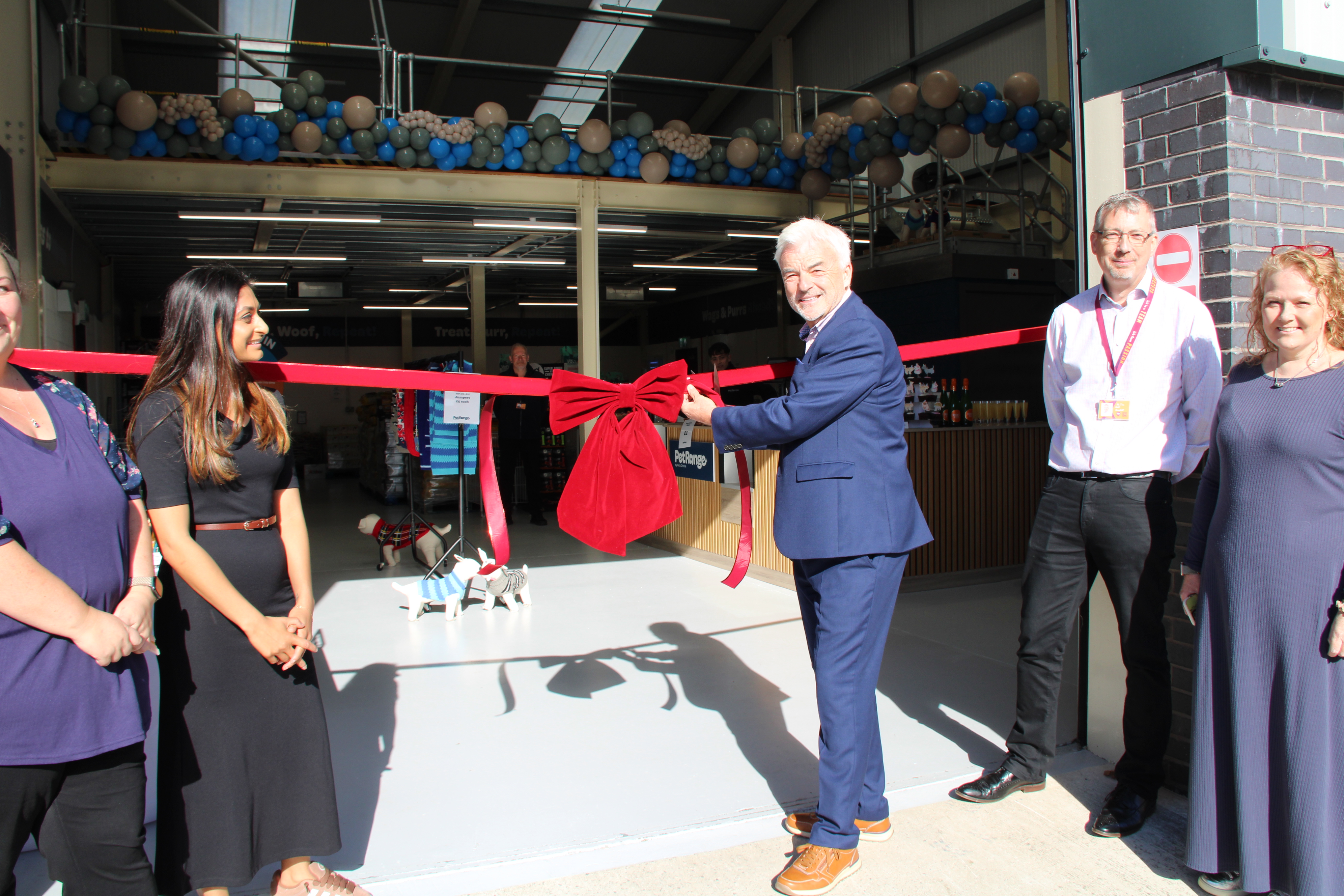 Pets Choice Launches First Factory Outlet in Blackburn - Pet Product ...