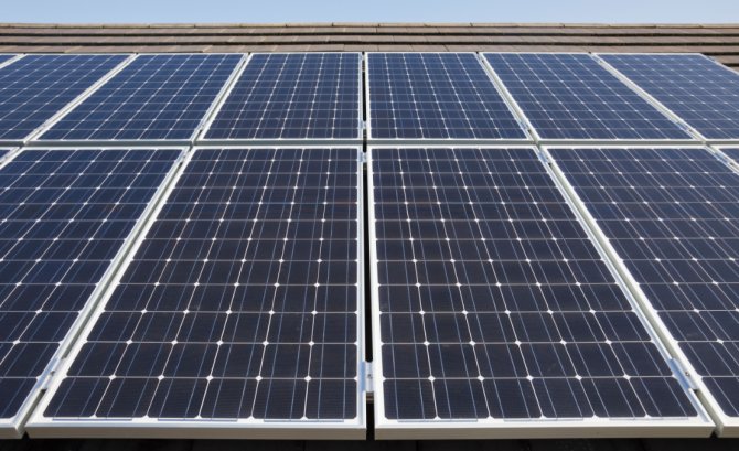 Fishkeeper splashes out £11,000 on solar panels for his Koi ...