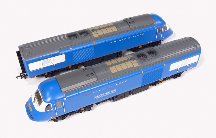 Hornby (R30077) Blue Pullman HST - World Of Railways