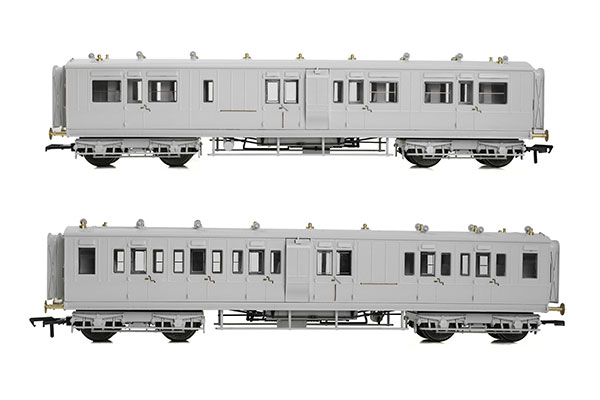 New LNWR Arc Roof Coaches revealed - World Of Railways