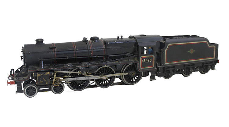 Warwick and Warwick's latest auction sees competitive bidding - World ...