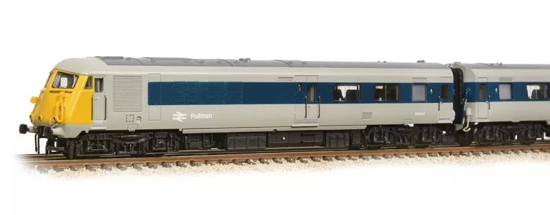 NEWS: Graham Farish 6-car DMU Western Pullman - World Of Railways