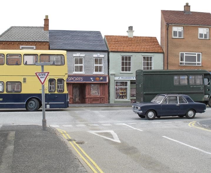 Top tips on how to model roads and road markings - World Of Railways