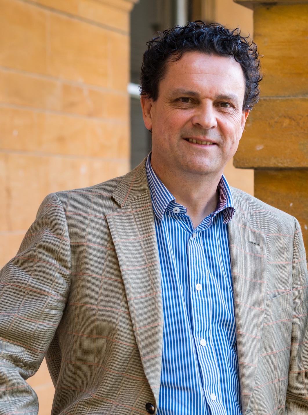 How To Write | Writing military history | Damien Lewis | Writers Online